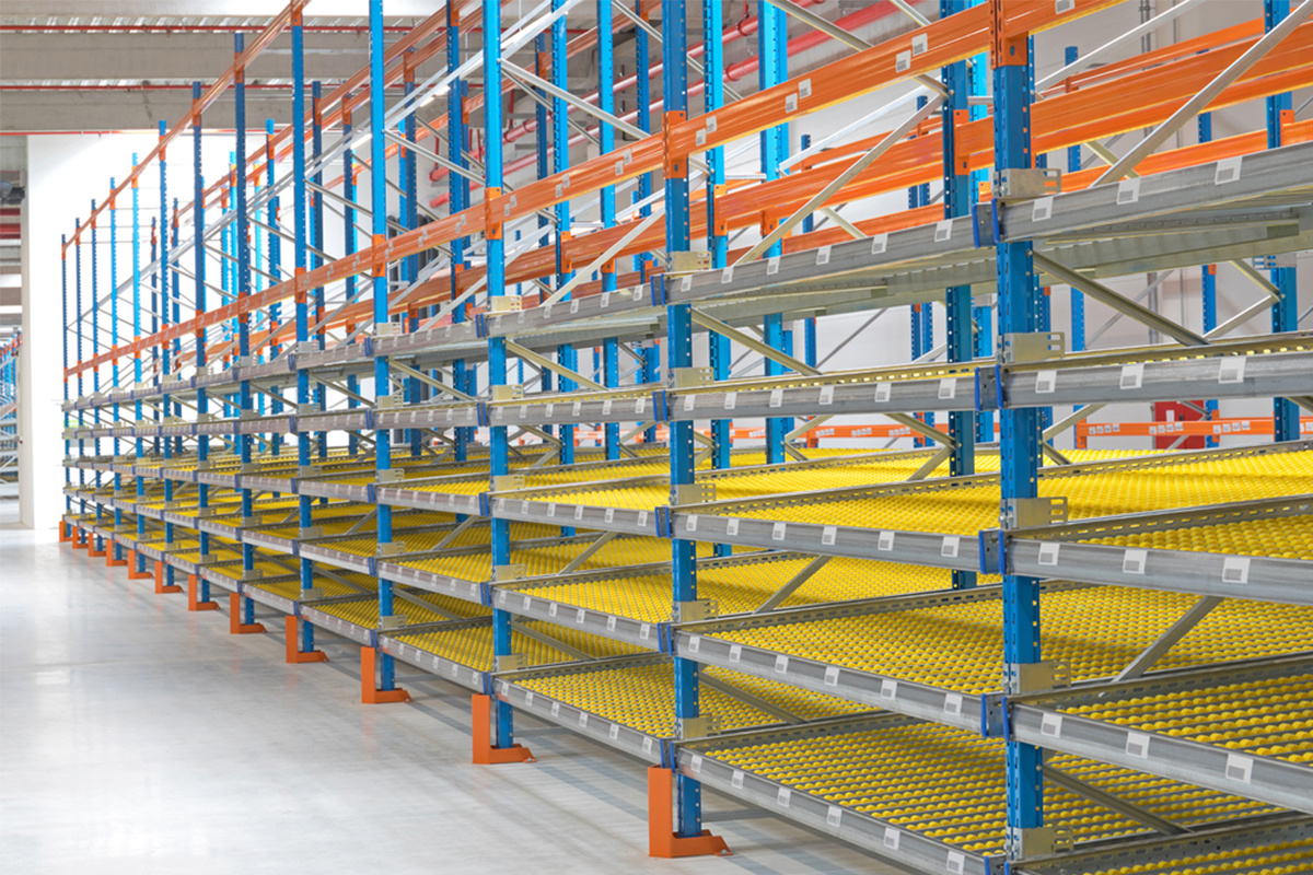 REACHY, Robotic Reach Forklift, AGV/AMR | BALYO