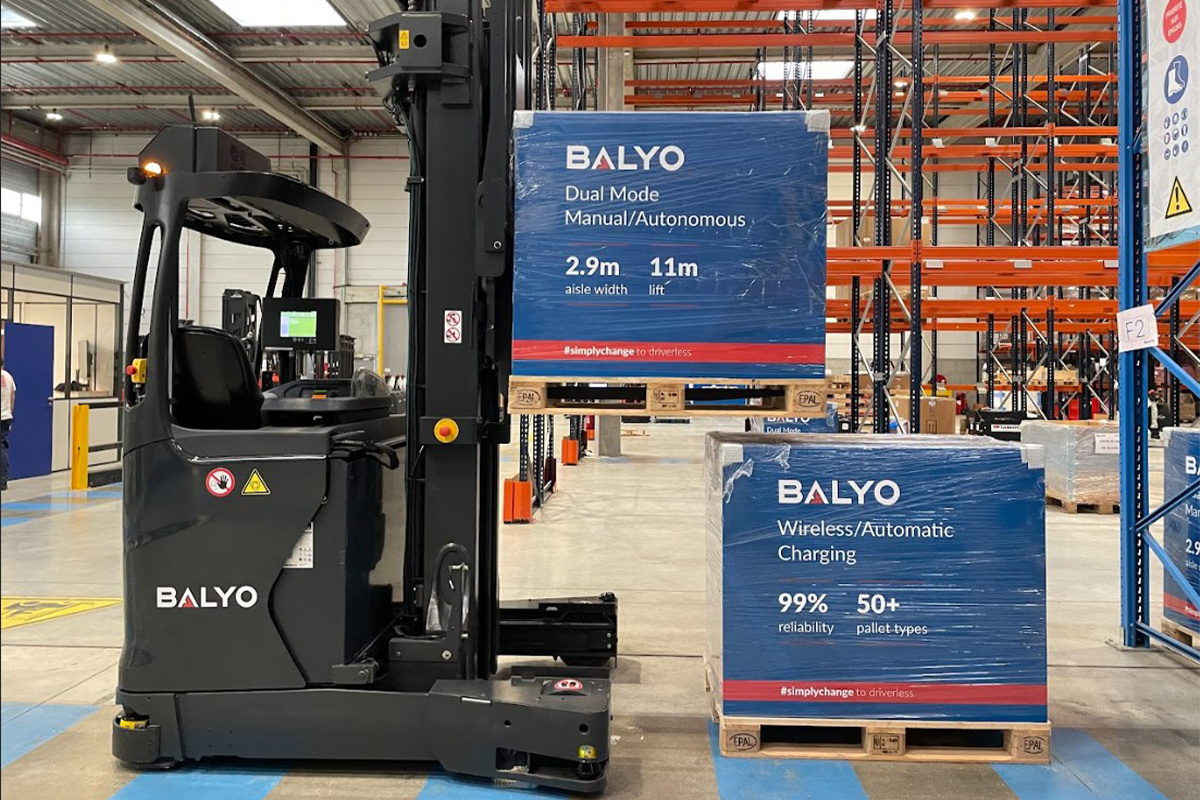 REACHY, Robotic Reach Forklift, AGV/AMR | BALYO