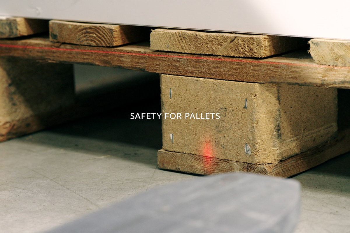 REACHY, Robotic Reach Forklift, AGV/AMR | BALYO