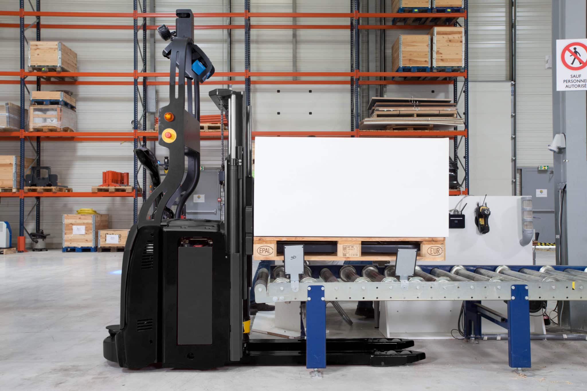 WHITEPAPER : WANT TO KNOW MORE ABOUT THE AGV PLAYERS AND TECHNOLOGIES
